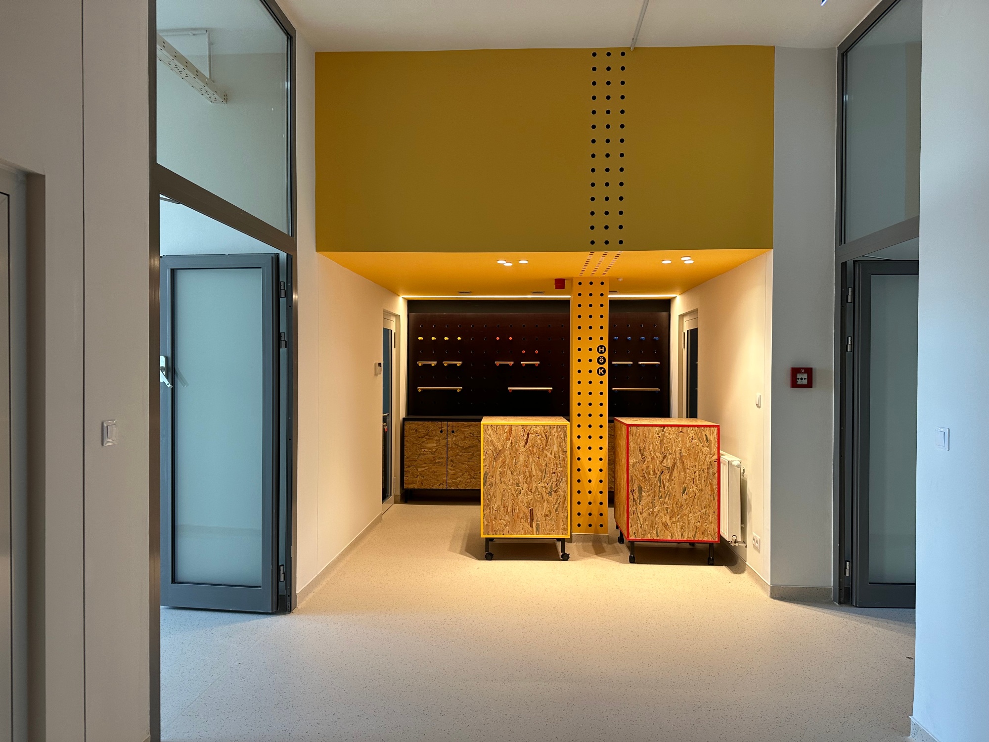 Új hallgatói tér született a PTE MIK-en